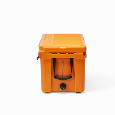 Utoka 45 Hard Cooler Cool Box - Rotomoulded LLDPE & Polyurethane foam ...