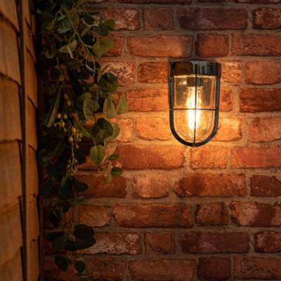 ValueLights Fanar Polished Chrome Industrial Chrome Bathroom Wall Light