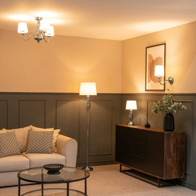 ValueLights Memphis Traditional Silver Chrome Wall Light Fitting with a ...