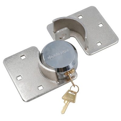 Shed padlock store