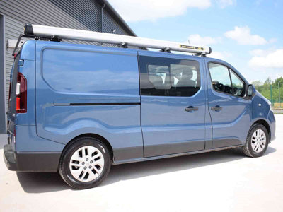 Van Guard Maxi Universal 3m Lockable Aluminium PVC Lined Rear Opening ...