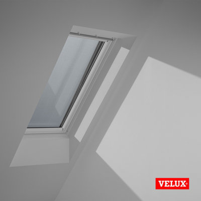 VELUX Original Solar Operated Anti-Heat Blind for VELUX Roof Window 304 ...