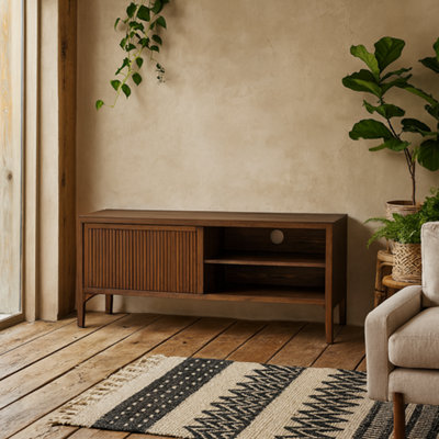 Victoria Walnut Ribbed Door TV Unit