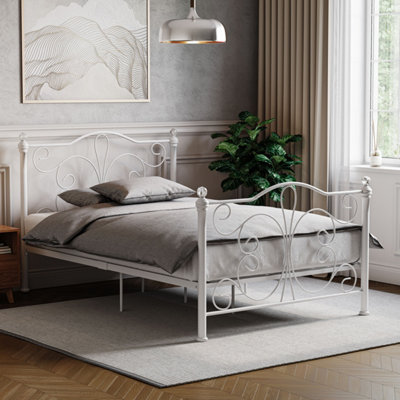 Vida Designs Chicago White 4ft Small Double Metal Bed Frame