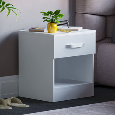 Vida Designs Hulio White 1 Drawer Bedside Cabinet H 470mm W 400mm D 360mm