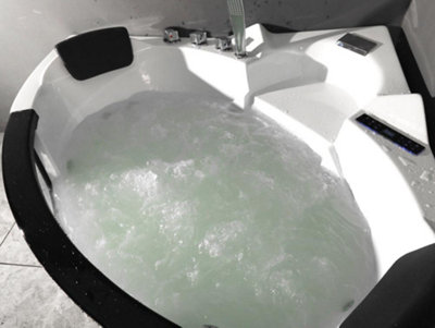 Vidalux WB15 Deluxe 1500 x 1500 Corner Whirlpool & Airspa Bath