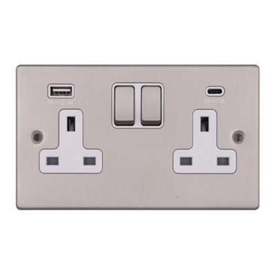 Vimark VPD1289SSW Pro Décor 2 Gang 13A Switched Socket SP with 2 USB Ports