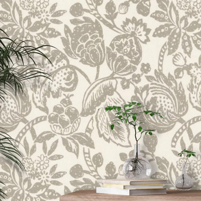 Vintage Floral Wallpaper Gold Metallic Ivory Non-Woven Paste The Wall