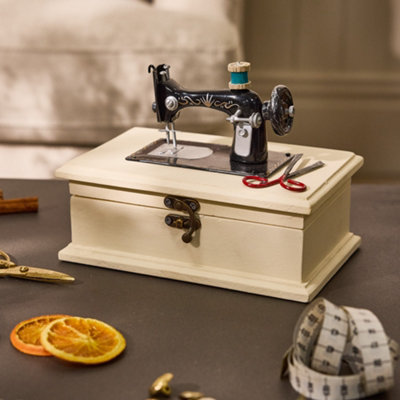 Vintage Sewing Machine Storage Box Gift | DIY at B&Q