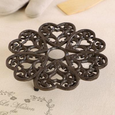 Vintage Style Cast Iron Brown Trivet Love Heart Pan Rest Hot Pot Stand ...