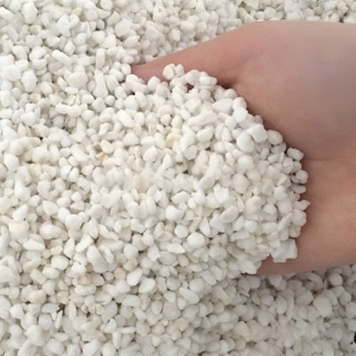 Vitax Perlite 10L Enhances Soil Health and Growth