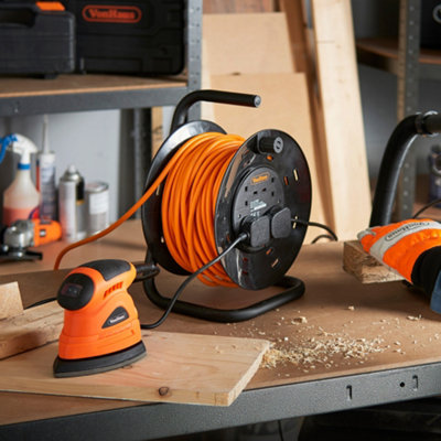 VonHaus Extension Lead, 50 Meter Extension Cable, 4 Socket Metal Frame ...