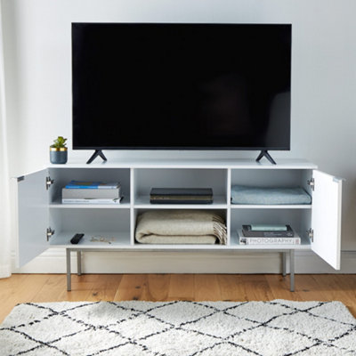 VonHaus White TV Unit Modern Ridged Cabinet For TV s up to 60