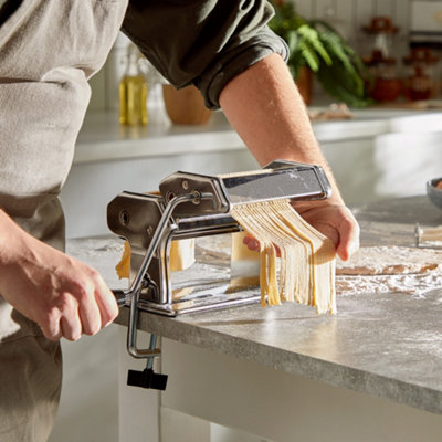 VonShef Manual Pasta Maker Professional Pasta Roller Machine Spaghetti Measurer 3 Cut Press Blade w 9