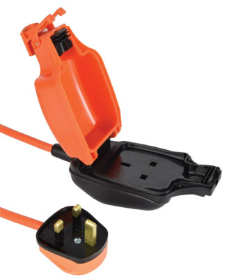 Weatherproof Outdoor 1 Gang Socket 5m Extension Lead with H Frame Cable ...