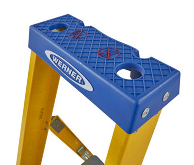Werner Fibreglass Platform Stepladder 3 Tread