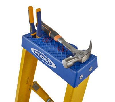 Werner Fibreglass Platform Stepladder 3 Tread