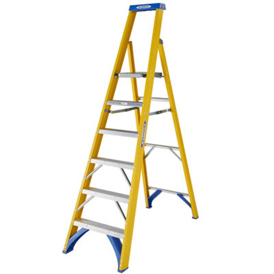 Werner Fibreglass Platform Stepladder 6 Tread