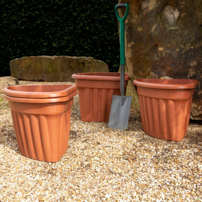 Wham 4x Vista Terracotta Plastic Planter, Corner Garden Plant Pot ...