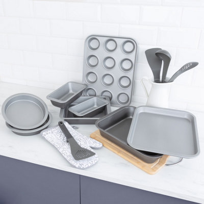 Wham Baker & Salt 8 Piece Large Bake & Roast Set | DIY at B&Q
