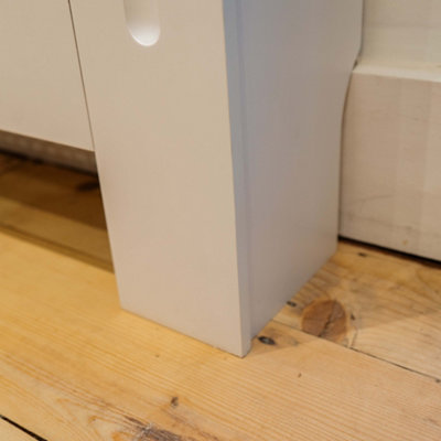 White Diamond MDF Radiator Cover - Medium - 112cm (W) x 81.5cm (H) x ...