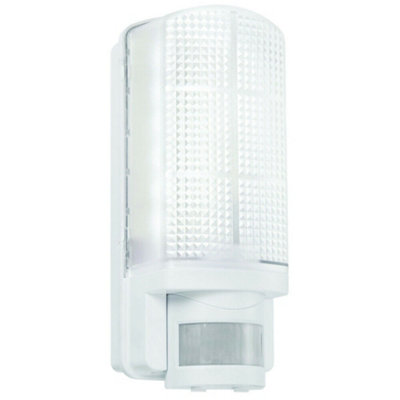 WHITE IP44 Outdoor Wall Bulkhead Light & 10m PIR Motion Sensor 6W ...