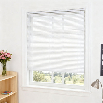 White PVC Pleated Blind Plisse Blind 105 x 150cm