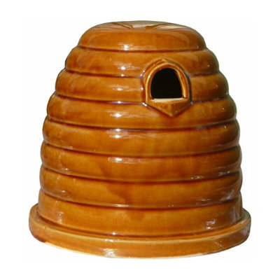 Wildlife World Ceramic Bee Skep With Nesting Material
