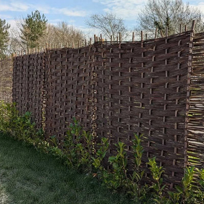 Willow Bunch Weave Hurdle Fence Panel 6ft x 6ft