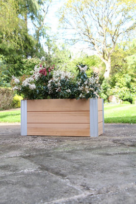 Winawood Wood Effect Rectangular Planter - New Teak