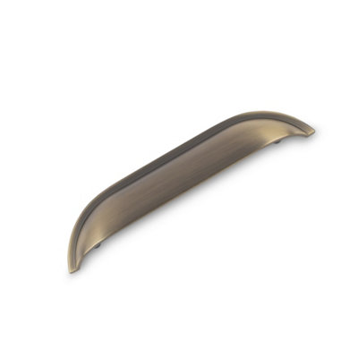 Windsor Kitchen Cabinets Shell Handle, 128mm Centres, Antique Brass ...