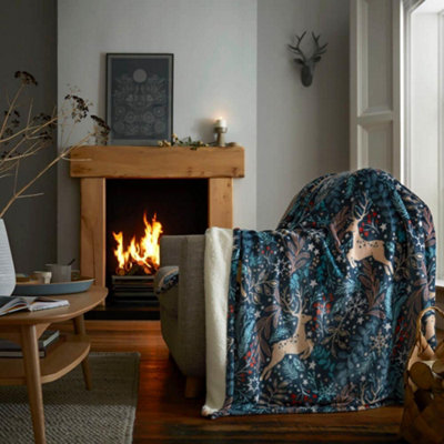Winter Stags Sherpa Fleece Throw Blue