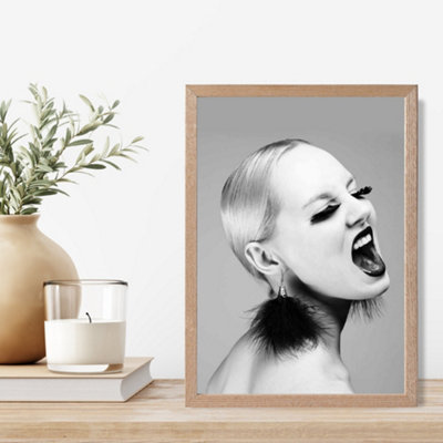 WOMAN WITH ATTITUDE FASHION BLACK AND WHITE PHOTO FRAMED PRINT SIZE: A4 ...