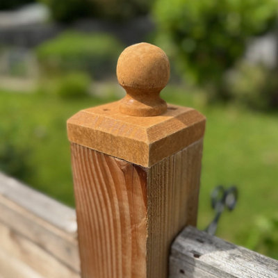 Wooden Garden Fence Post Finial Ball Cap (Pack of 4)