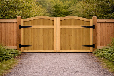 Wooden Swan Neck Driveway Gates Heavy Duty Treated Timber Double Gates ...