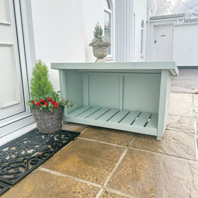 Woodlowe Welly Store 3x2ft space for 4 sets of wellingtons