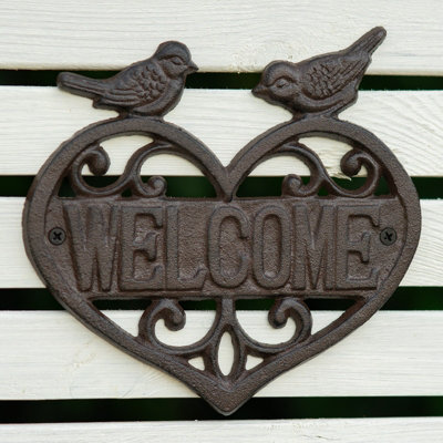 Woodside Heart Shape Wall Mounted Welcome Sign | DIY at B&Q