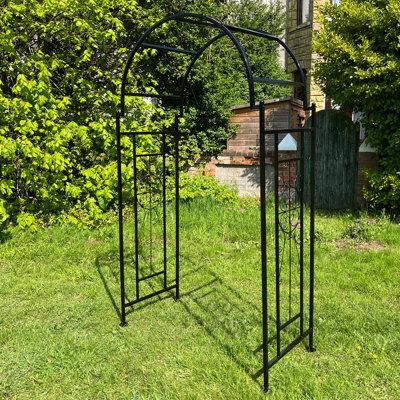Woodside Metal Garden Arch, Traditional Decorative Archway for Paths ...