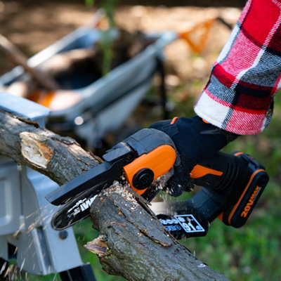 WORX WG324E 20V 12cm One Handed Chainsaw