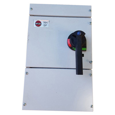 WYLEX 63A TPN SWITCH FUSE WITH 63A FUSE LINKS