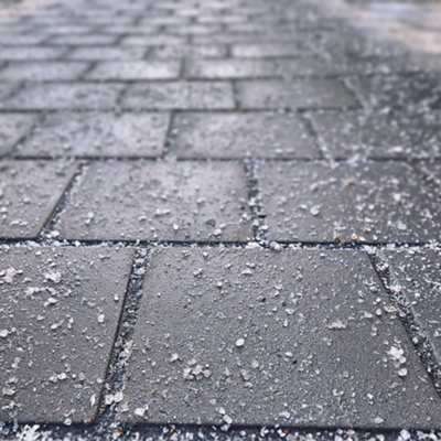 X-Large White Deicing Rock Salt Grit For Snow & Ice Removal by Laeto ...