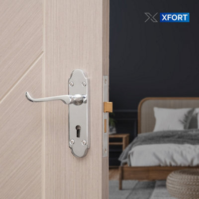 XFORT Polished Chrome Richmond Lever Lock Pack, Door Lock Handle ...