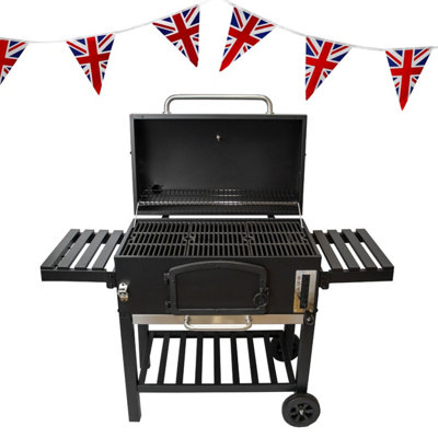 XXL BBQ Smoker Grill & Union Jack Bunting | DIY at B&Q