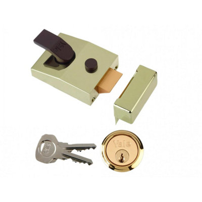 Yale Locks 89 Series Deadlocking Nightlatch Brlux, Chrome or Dark Metal ...