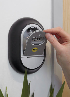 Yale Outdoor Combination Key Safe Box