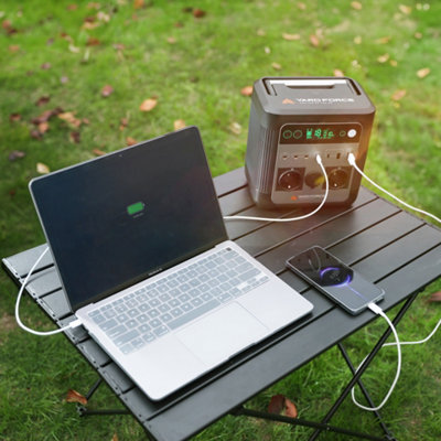 Yard Force 600W Portable Power Station with 25.9V / 20Ah Lithium-Ion battery, triple USB ports ...