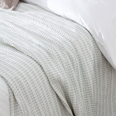 Yard Waffle Textured 100% Cotton Bedspread