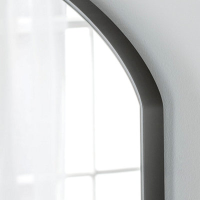Yearn Minimal arched mirror Black 71(w) x 49cm(h) | DIY at B&Q