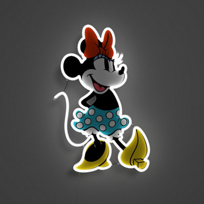 Yellowpop Disney Minnie Full Body | DIY at B&Q