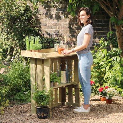 Drinks table garden store